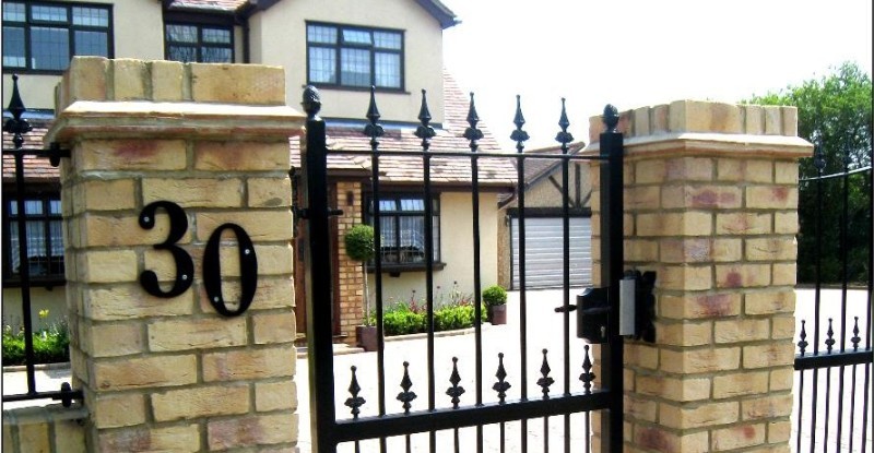 Side Path Gates