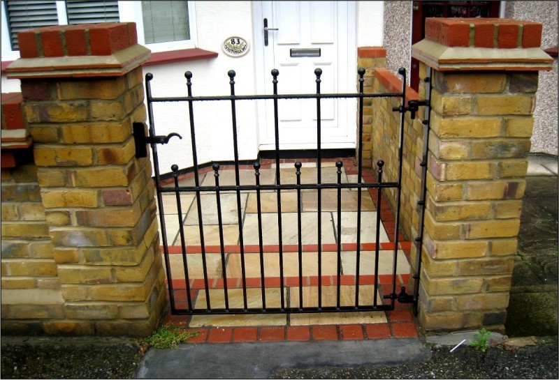 Side Path Gates