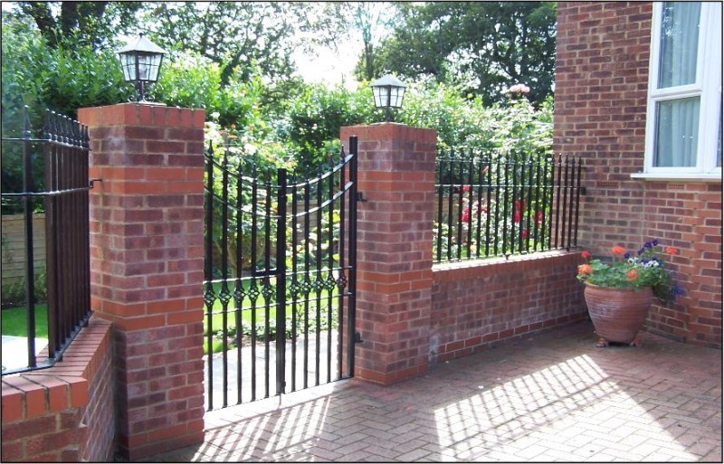 Side Path Gates
